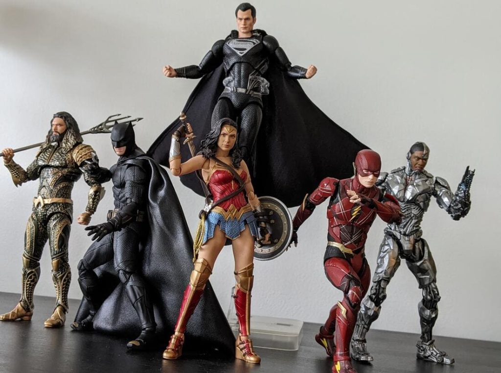 Mafex Website - Collectible Action Figures
